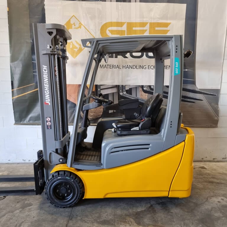 Jungheinrich EFG 220 - GFE Group - Carrelli elevatori